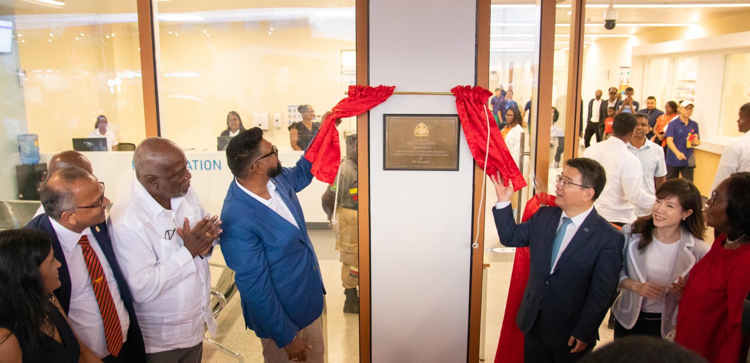 President Ali Commissions the 6.6B Diamond Regional Hospital – Ministry ...