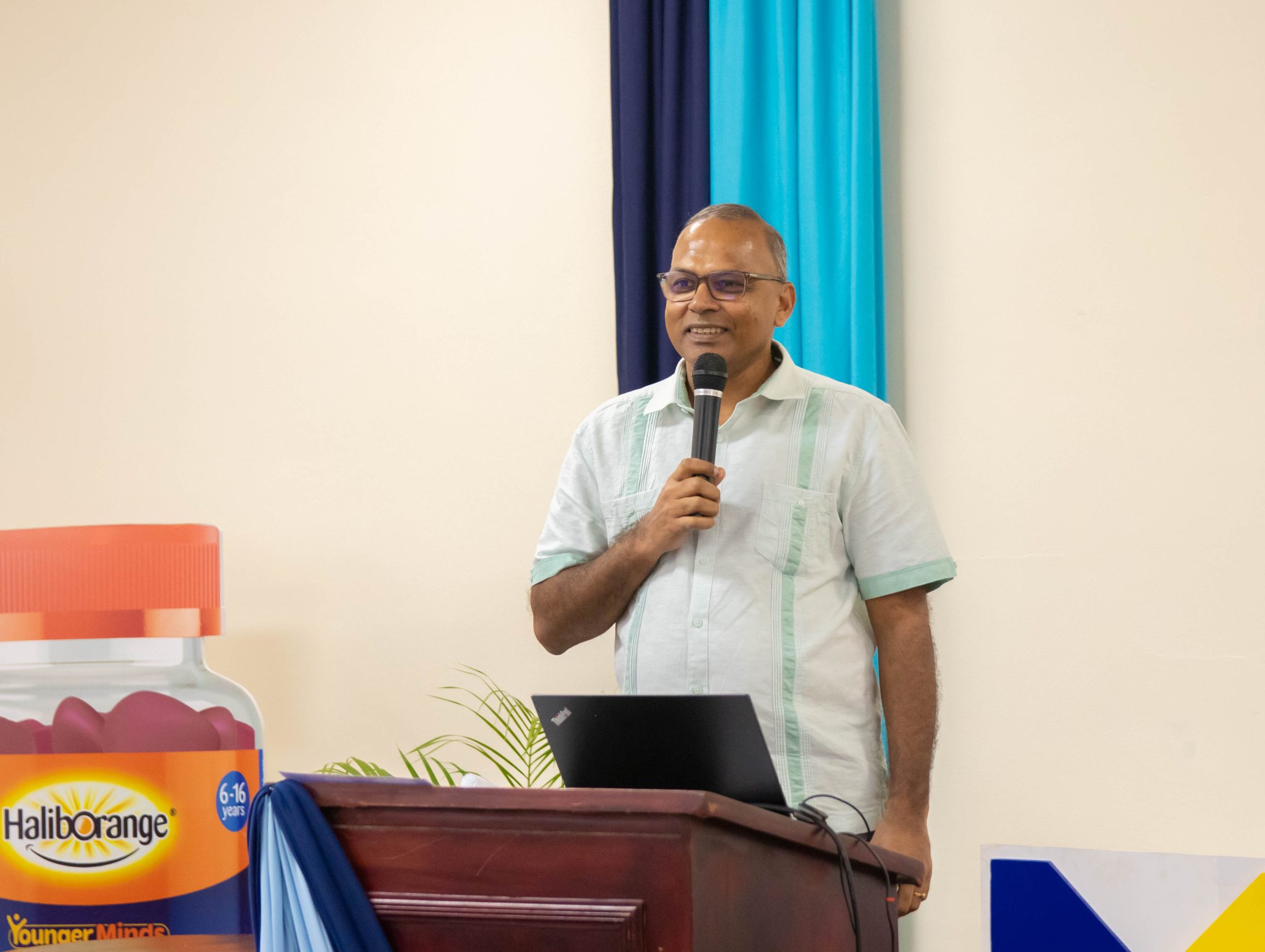 Health Minister highlights pharmaceutical systems and local ...